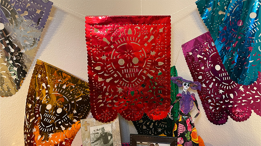 Dia de Muertos Ofrenda: Make It Your Own with 8 Essential Elements ...